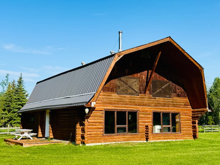 The Cozy Rustic Retreat - Alberta