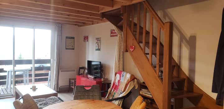Petit Chalet Avec Jolie Vue Et Garage - Les Angles