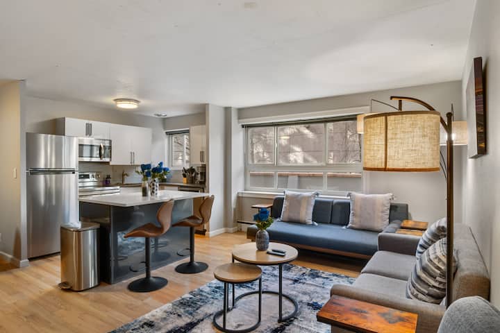 A+ Location -Cap Hill- Convention-pike St-downtown - Pike Place Market - Seattle