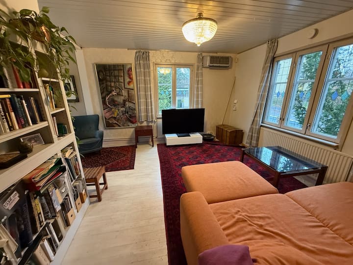 Idyllic Wooden House In Helsinki - Helsinki