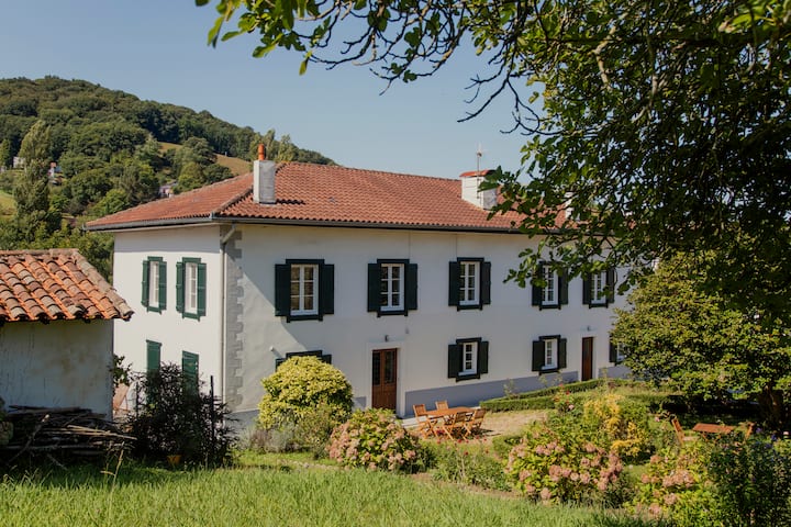 Maison De Charme Au Calme - Cambo-les-Bains