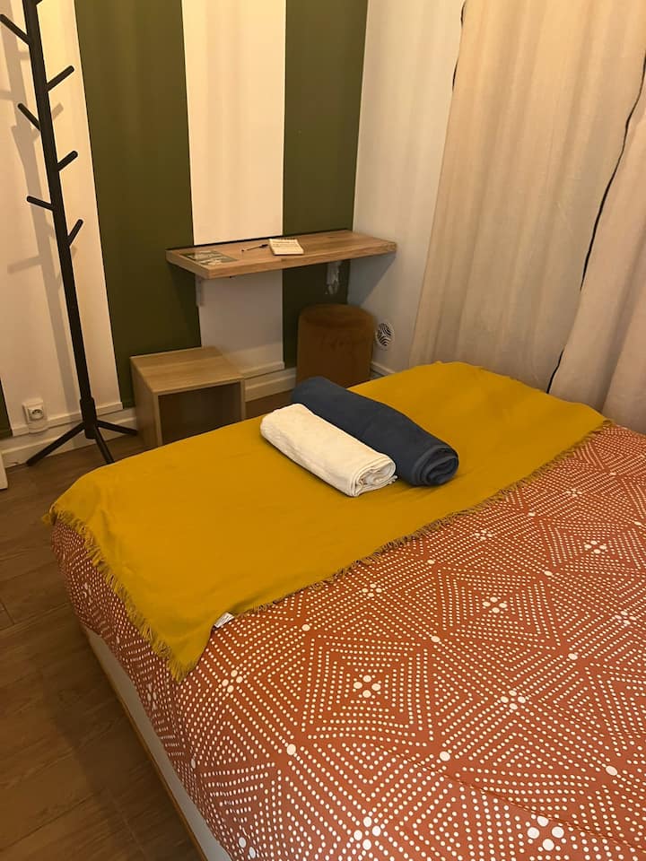 Chambre éQuipée Proche Paris - Bagnolet