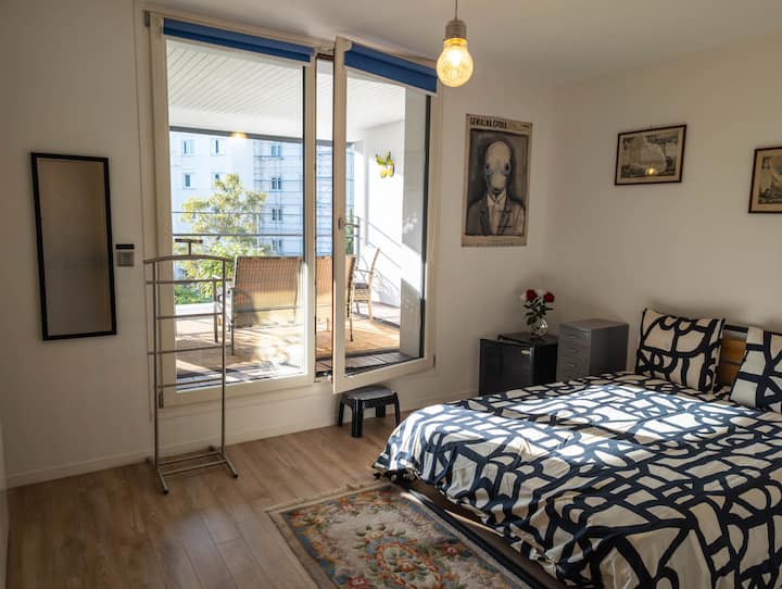 Chambre / Terrasse / Multimedia - Issy-les-Moulineaux