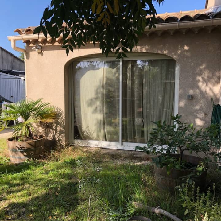 Petit Studio Cosy, Au Calme - Vedène