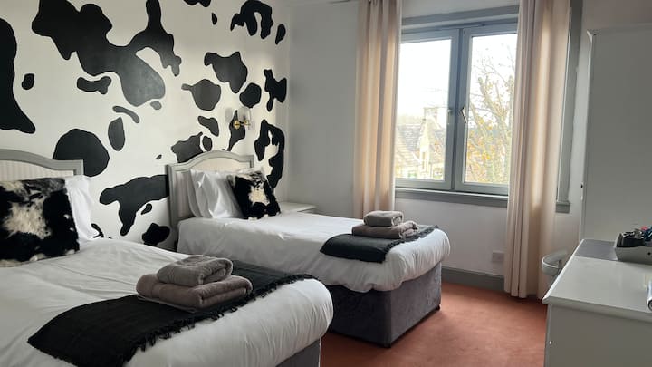 Comfort Twin Room - Grantown-on-Spey