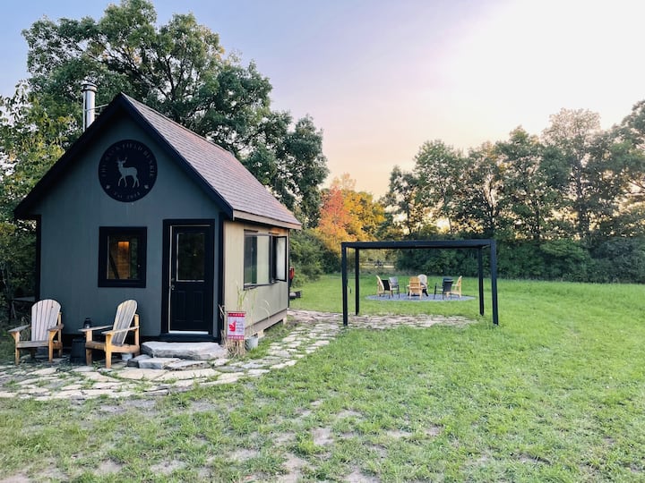 The Back Field Bunkie - Napanee