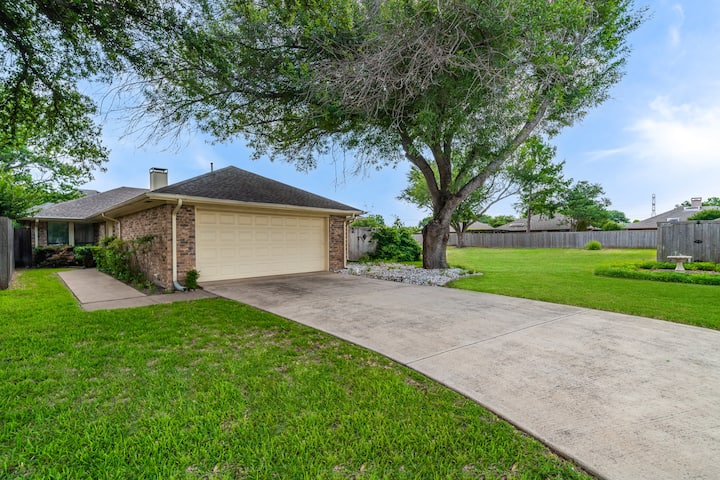 Cute 3/2 W Big Patio, Cul-de-sac - 普萊諾