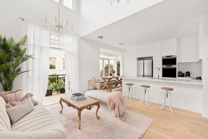 3-bed Luxury Apt In Port Melbourne - Williamstown