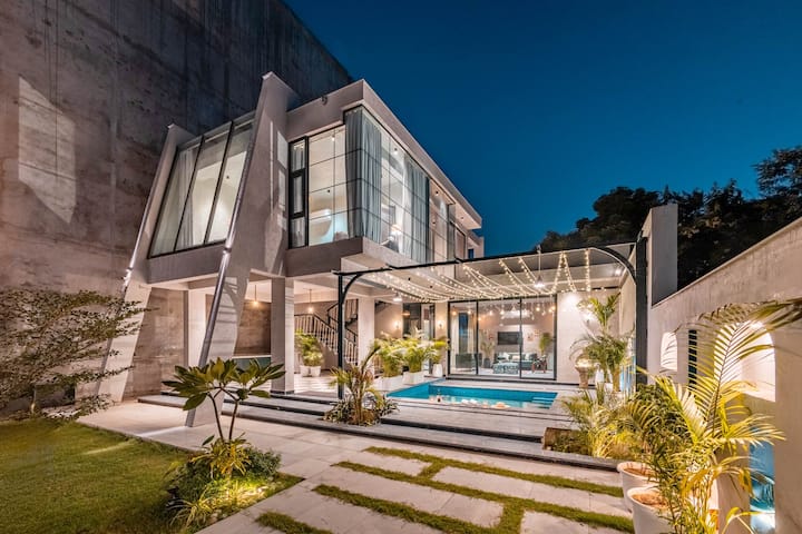 Stayvista Luxury 3br Villa W/pool, Ac & Bbq Jaipur - Jaipur