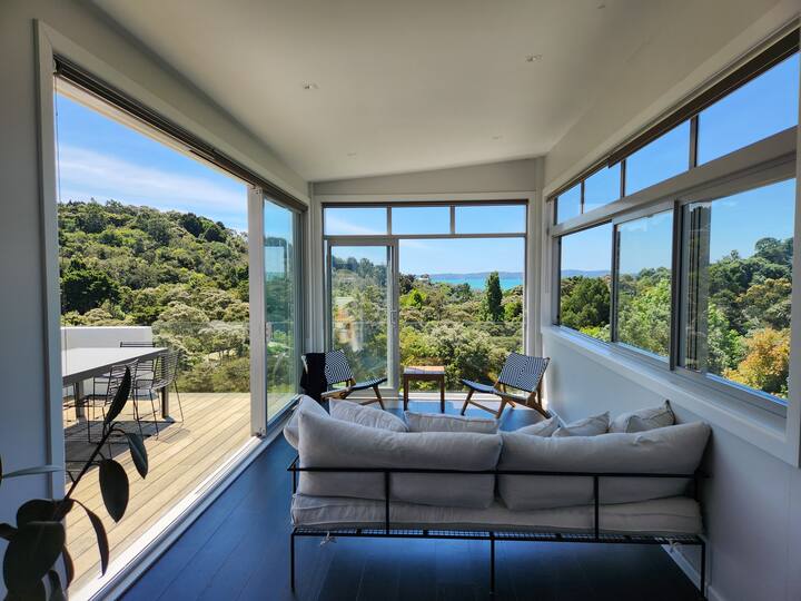 Elevated Coastal Retreat - Maraetai