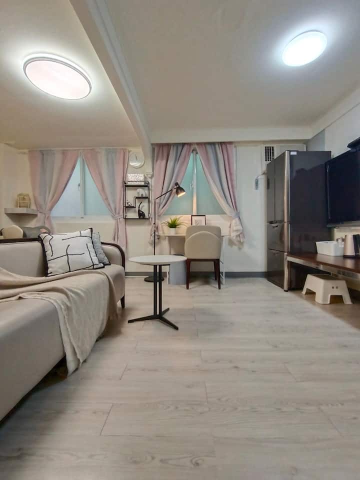 魅力中山捷運電梯套房:西門町步行街|中山購物樂園|雙捷運交通便捷|中山北路獨享綠意|台北夢幻住宿 - 투청 구