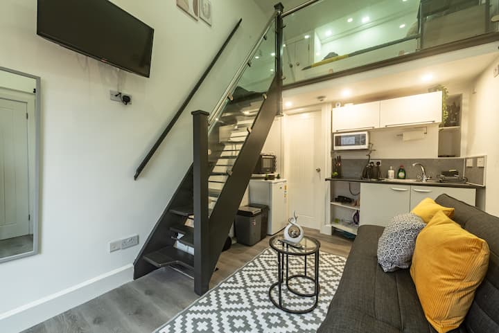 Quirky Studio In Central Reading - Reading