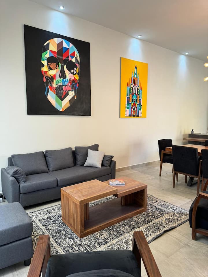 Amplio Y Hermoso Depto, Roof Con Jacuzzi Y Vista - San Miguel de Allende
