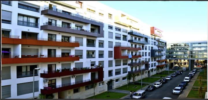 Elegant 2-bedroom Apartment In Vibrant Maarif - Casablanca