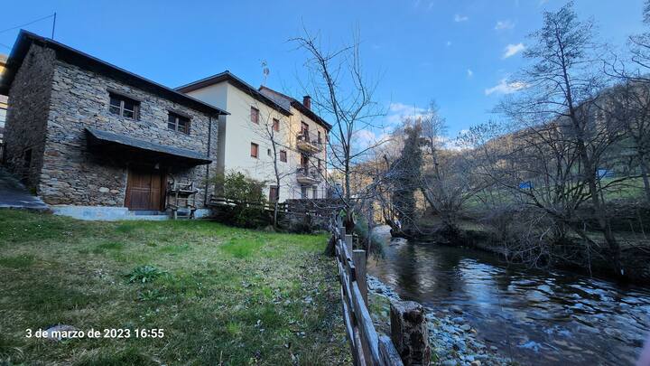 Ardaliz Apartamento  Rural  Racimo - Cangas del Narcea