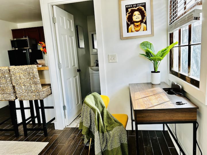Charming 1-bed Cottage In Ortega - Jacksonville, FL