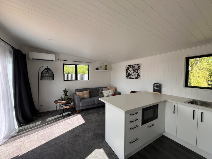 Willow Retreat - Brand New - Fairlie