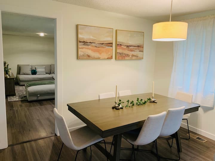 Modern&cozy Entire Bellevue Home - 貝爾維尤