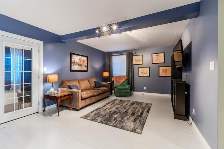 3 Bedroom 2 Bath - Main Floor - Cornwall