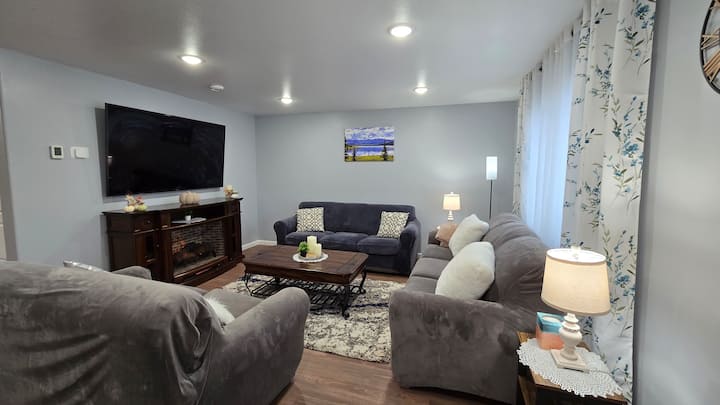 Alaska Charm 3-bed Townhouse - フェアバンクス, AK