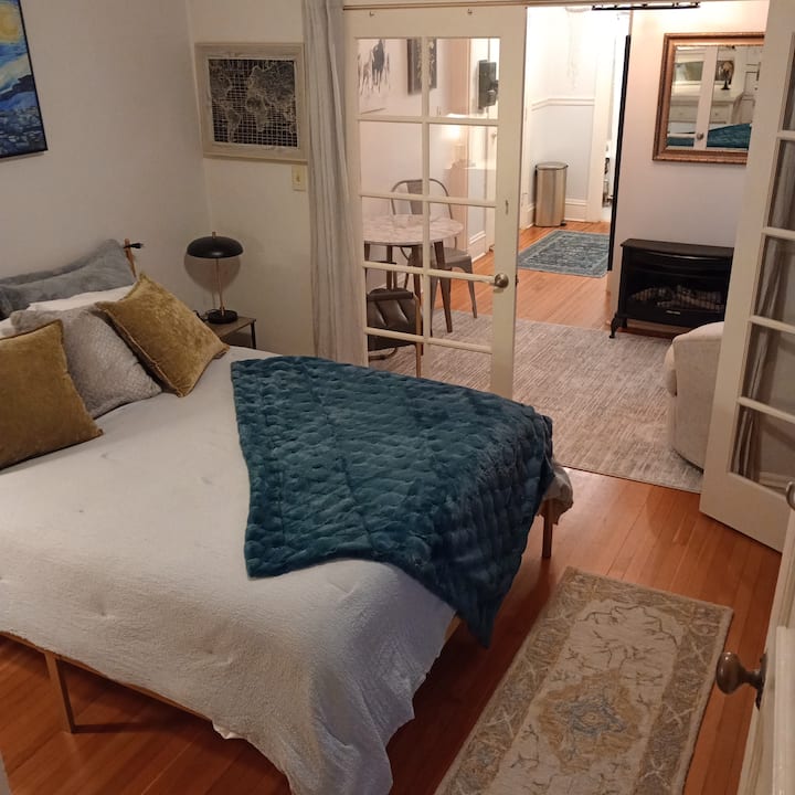 Charming Flat In Nw - Portland, OR