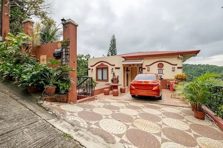 Roades Vacation House Tagaytay - Tagaytay