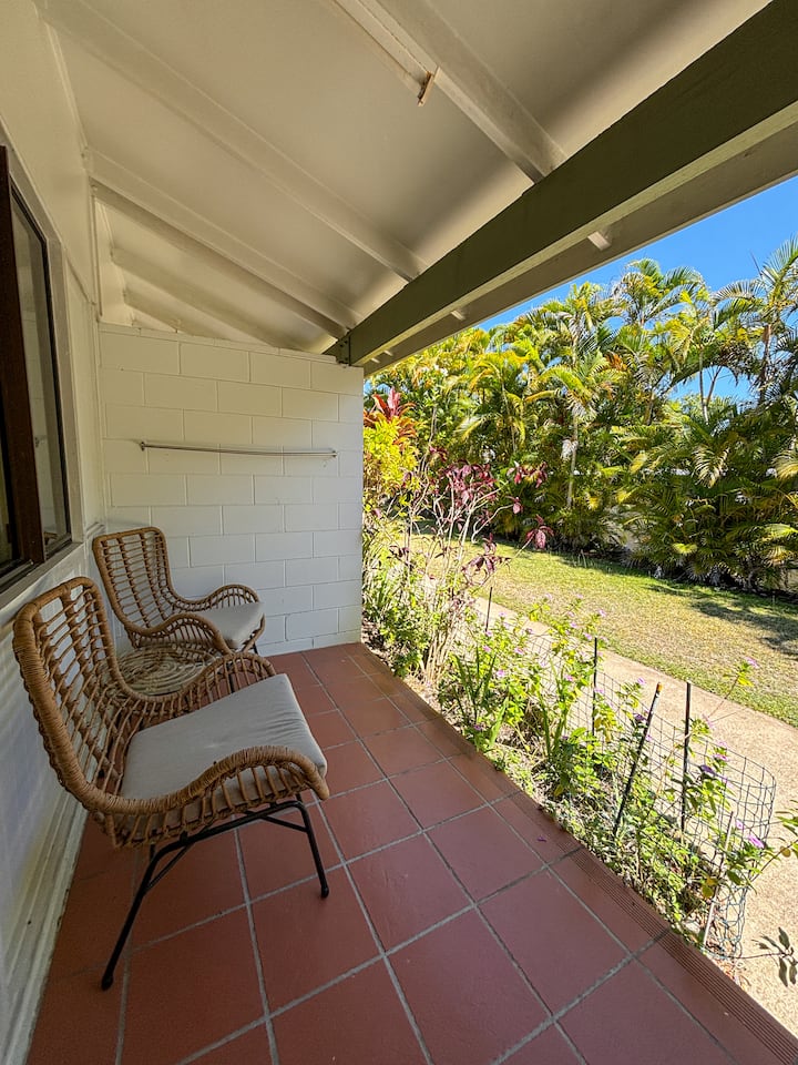A Simple Stay At Amaroo - Magnetic Island