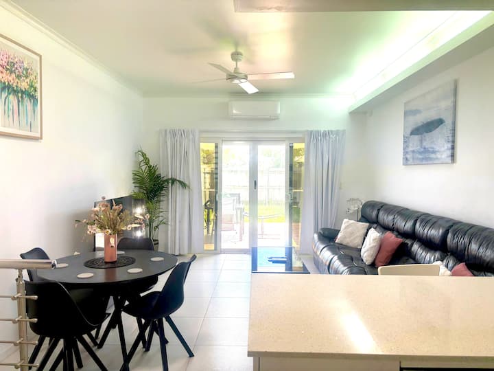 Little Miss Beach House - Hervey Bay