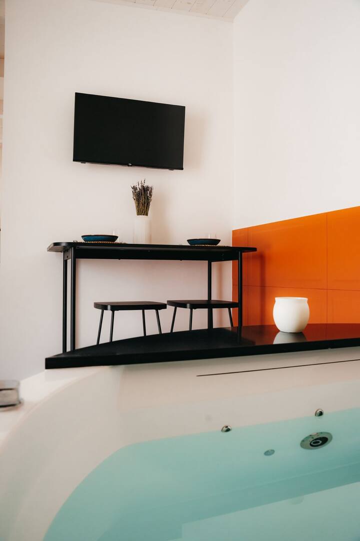 Canne Pool And Relax Suite Con Vasca Idromassaggio - Pulsano