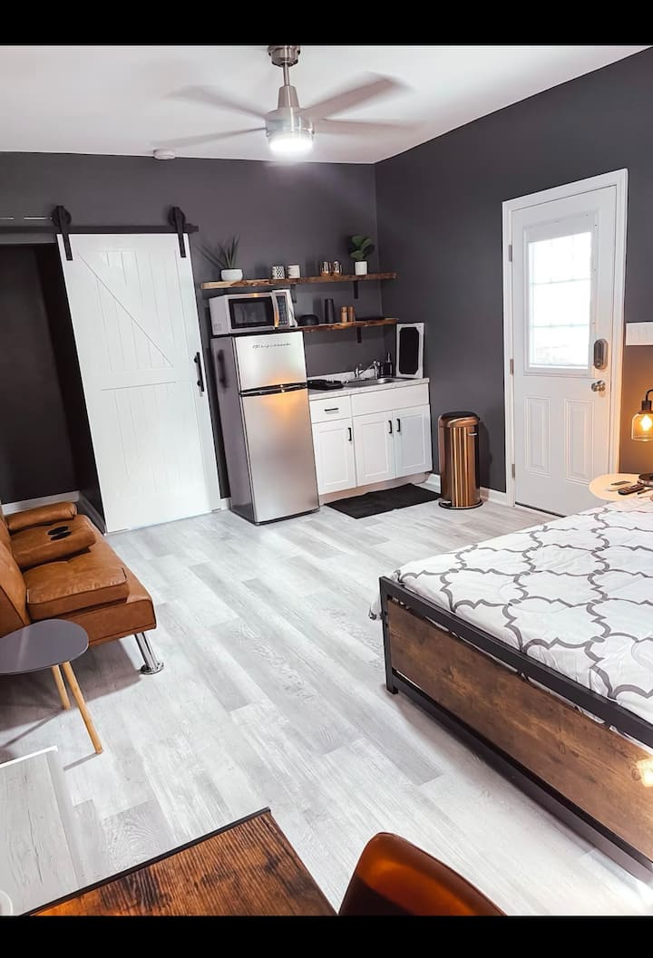 Cozy Studio Near Fort Campbell - Clarksville, TN