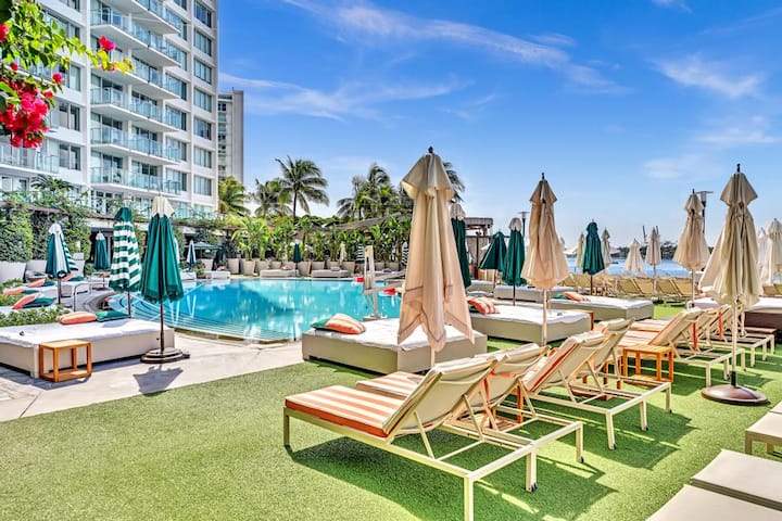 New Suite Miami Beach Waterfront Condo - South Beach, FL