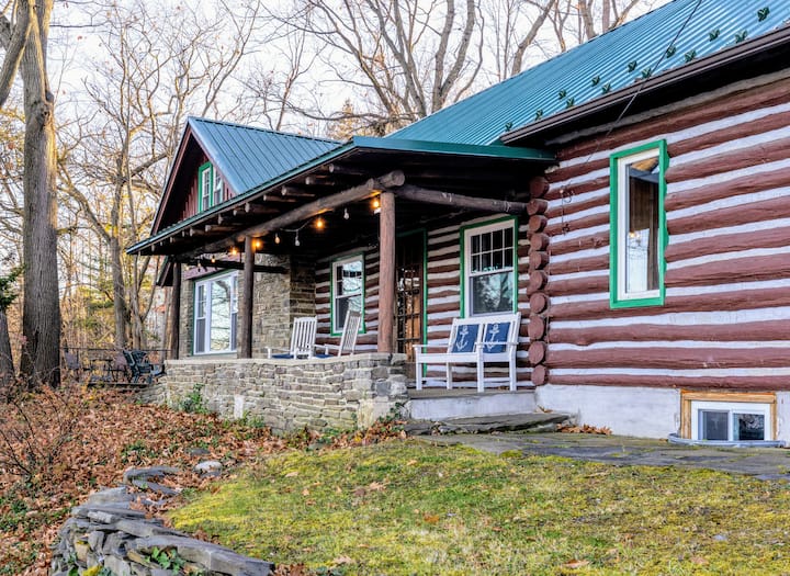 Lake View * Watkins Glen * Authentic Log Cabin - Seneca Lake, NY