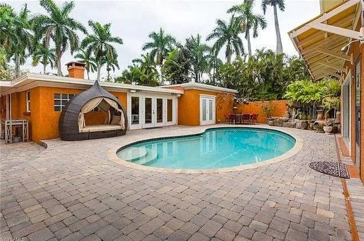 Home With Pool And Guesthouse - Fort Myers, FL