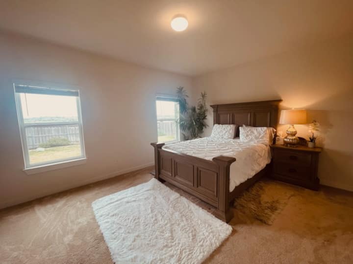 Executive Ensuite Bedroom - Kyle, TX
