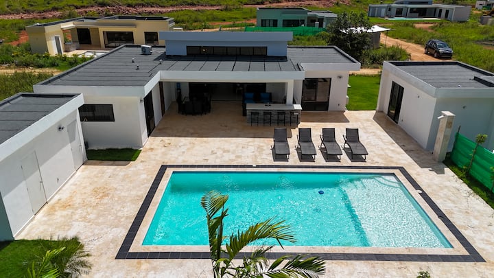 New • All King • A/c In Living Room • Privacy - Sosúa