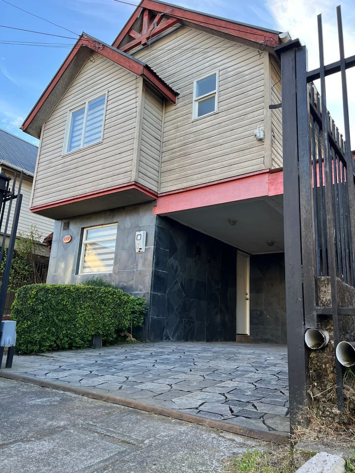 Arriendo Casa, 2 Pisos, Por Día. - Puerto Montt