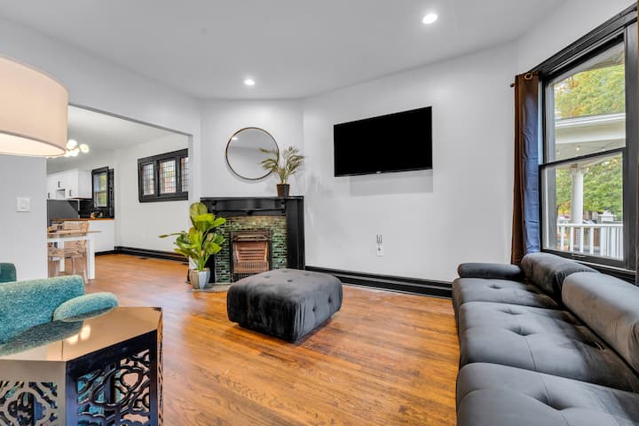 Cozy West Village Unit - Detroit, MI