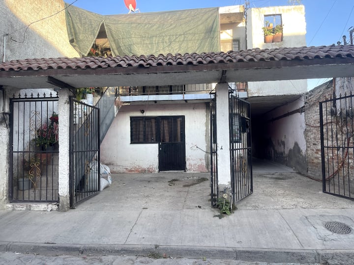 Central Camionera - Aéroport de Guadalajara Miguel Hidalgo y Costilla (GDL)