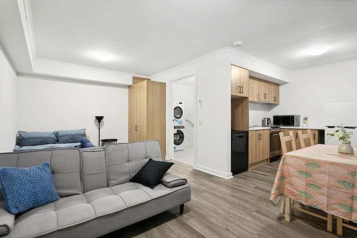 A Studio In Adelaide City|3 People | - Adelaide Zoo