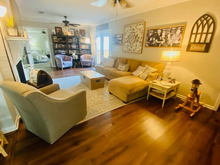 3 Kings Family Friendly Home - College Station, TX