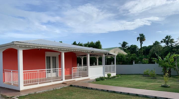 Villa Spacieuse Avec Piscine - Guadeloupe
