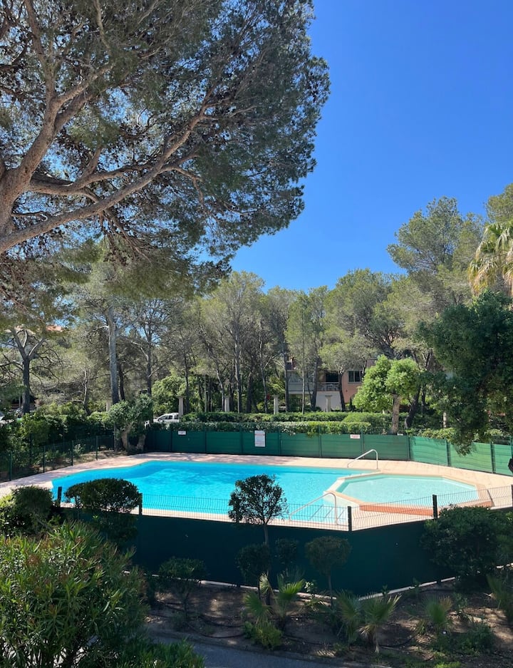 Apt4 Pers - Wifi - Clim- Piscine- Tennis- Plage - Fréjus