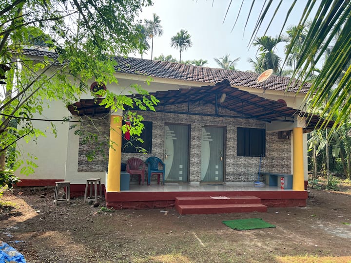 Kelaskar Holiday Home Room2 - Shrivardhan