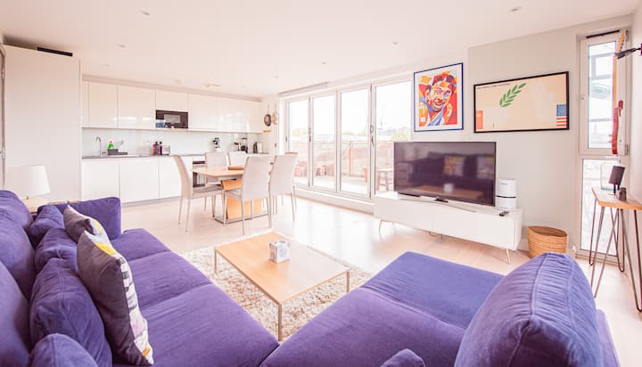 Modern 2-bed Flat In Battersea –Close To Transport - London