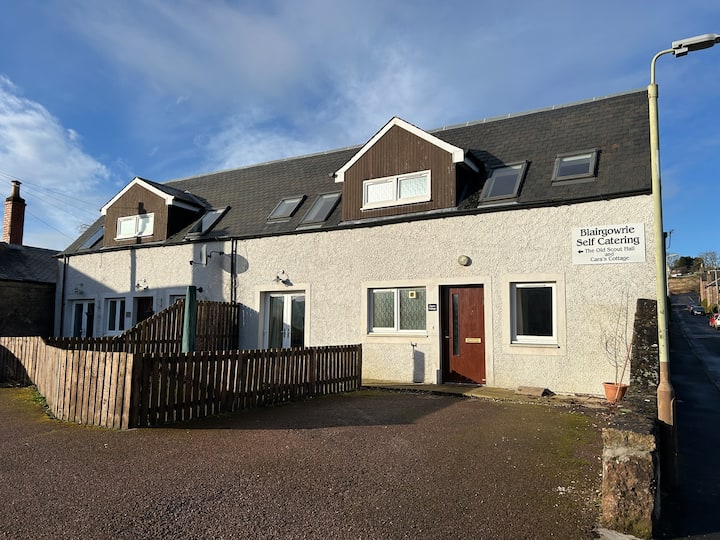 Comfortable Town Centre Cottage - Blairgowrie