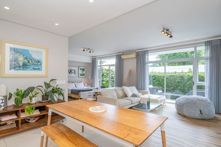Tranquil Studio With Pool & View - Le Cap