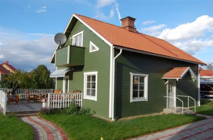 Toppen Läge Med Ett Vackert Hus - Eskilstuna