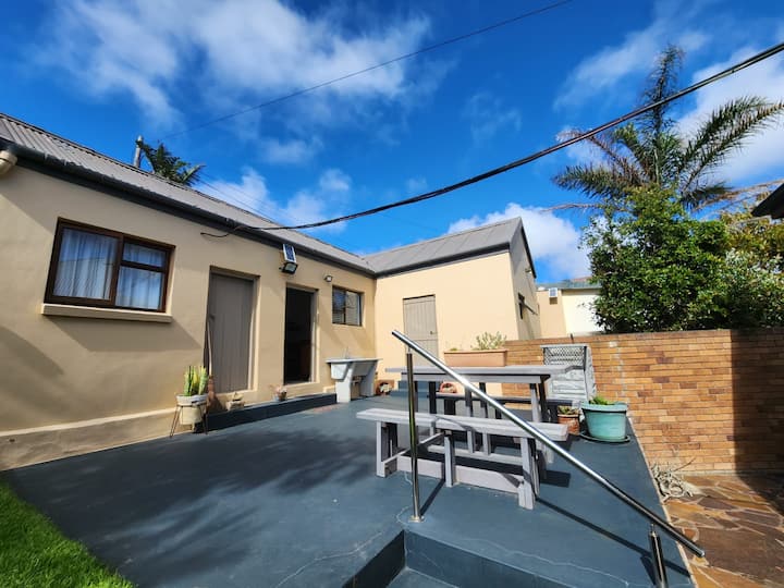 Cottage Sleep A Go - Mosselbaai