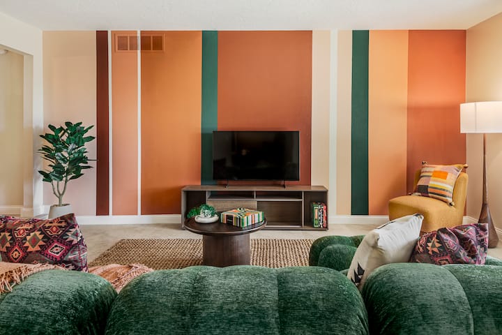 Chic 5br Boho Retreat W/ Games & Outdoor Movies! - Albuquerque, NM