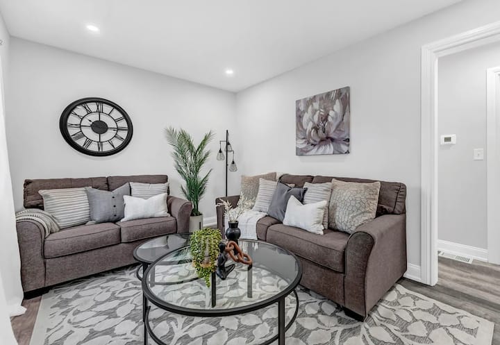 Cozy 1 Bed Single Family Home + Private Parking𓆉 - Lancaster, NY
